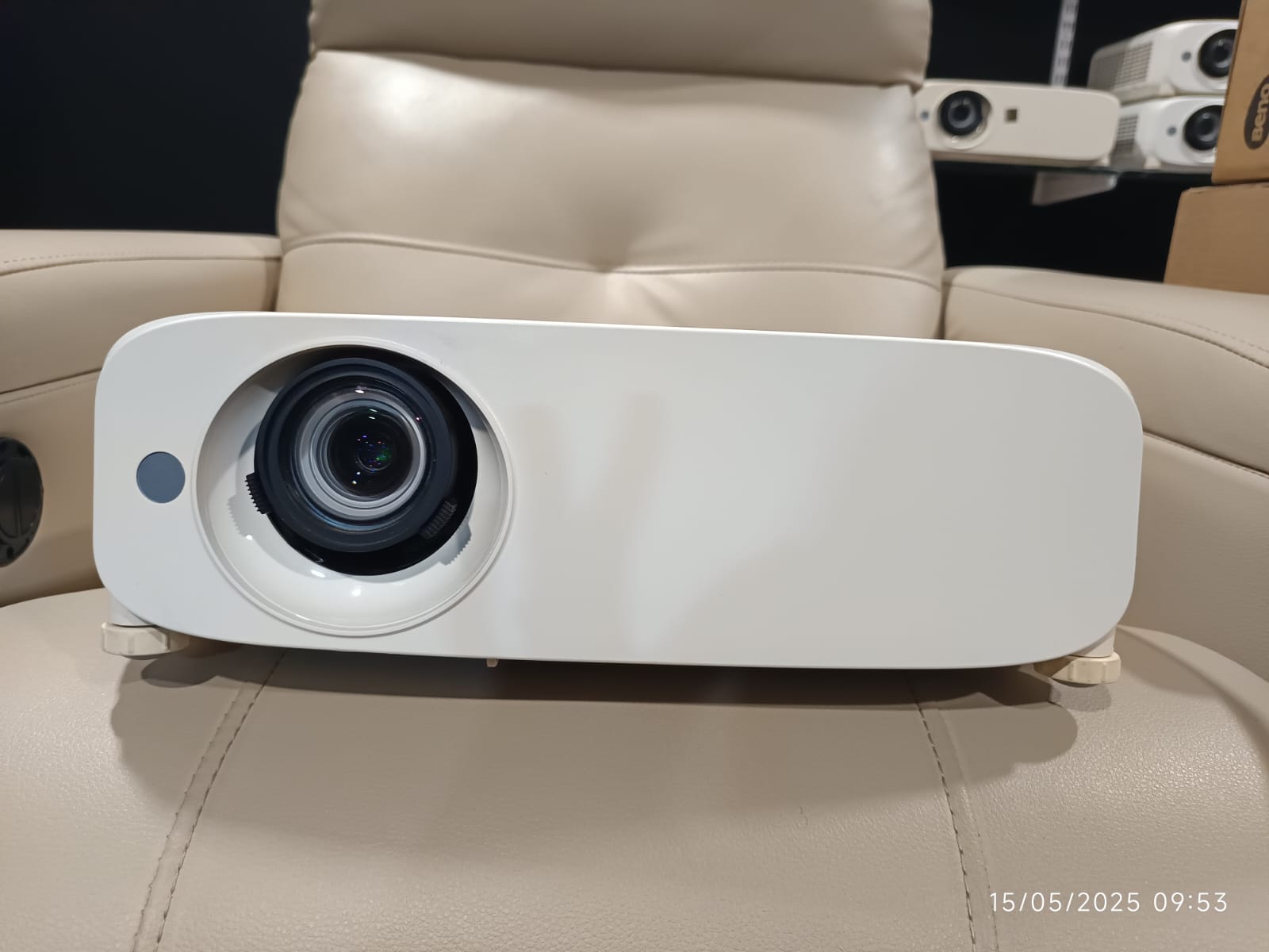 Panasonic VW540 WXGA Home Projector | Projector Master